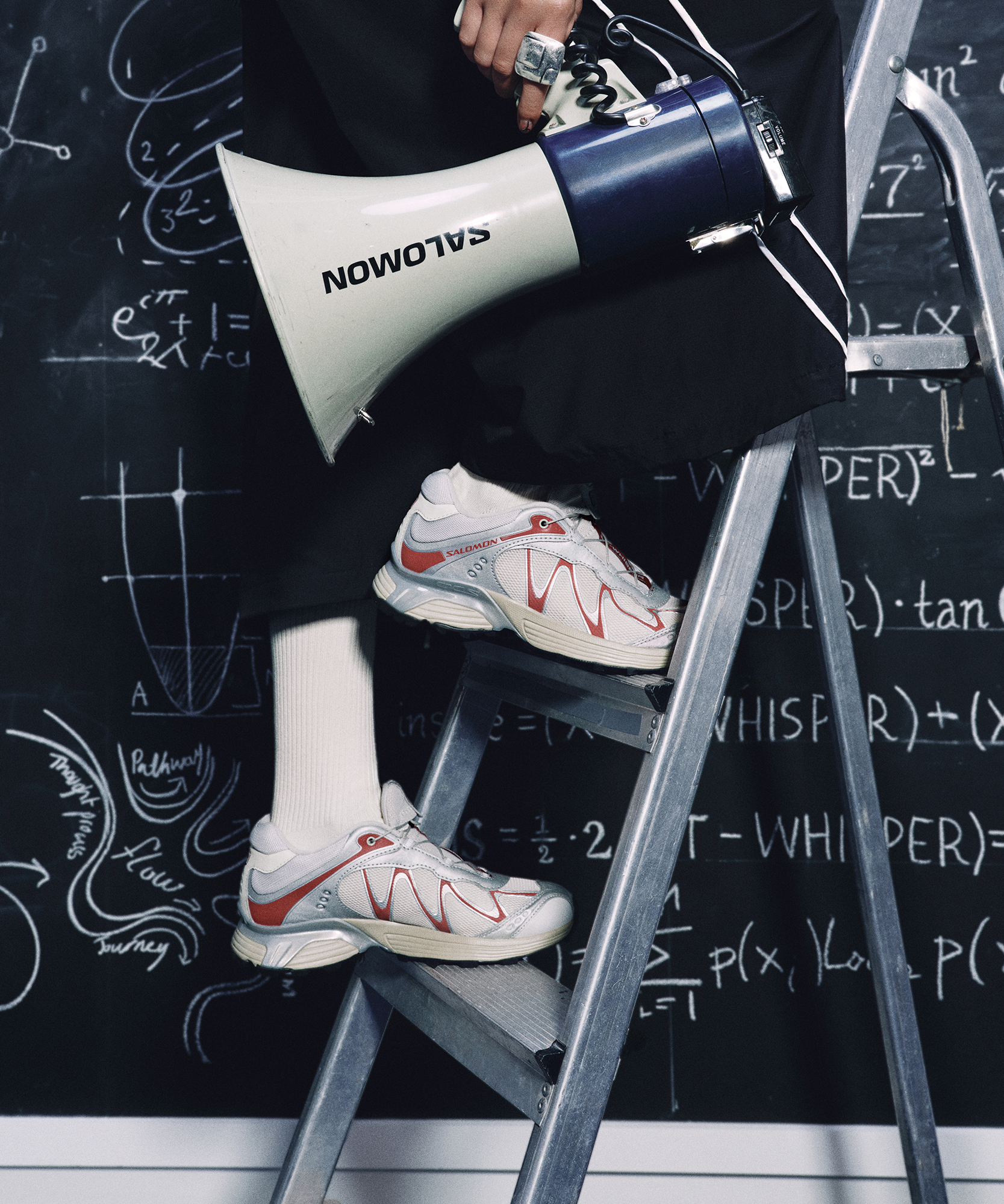 XT-WHISPER Ruskea | Salomon